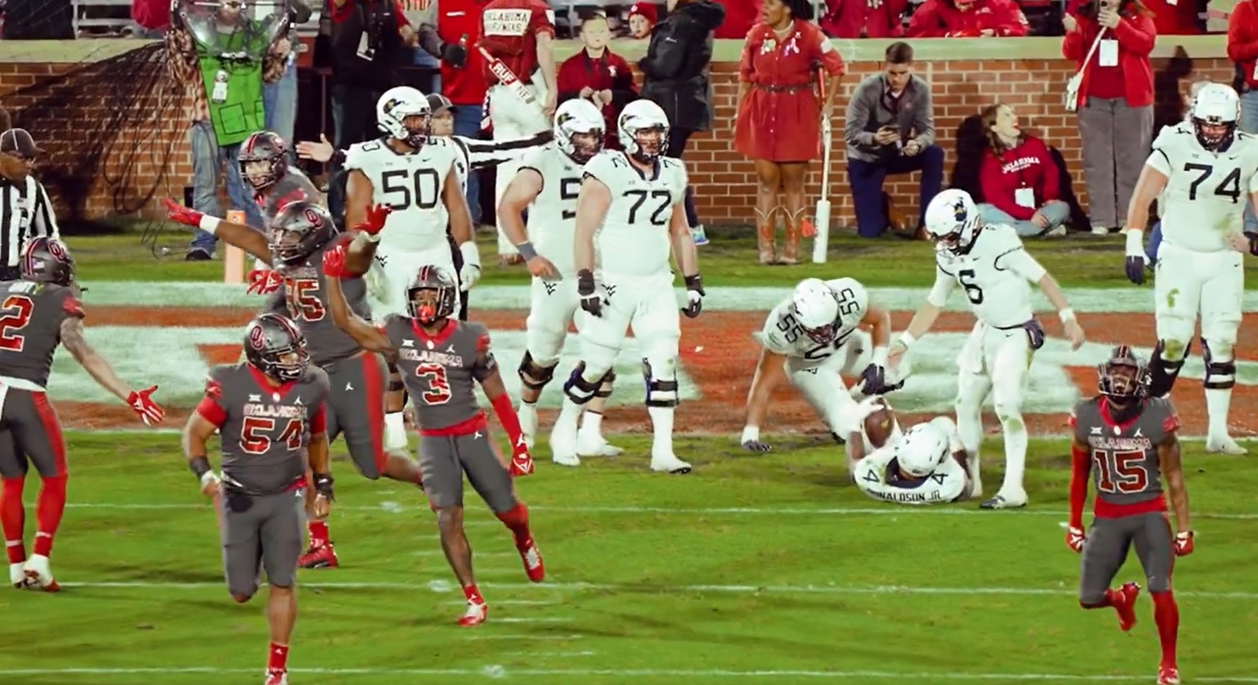 Oklahoma Defensive Lineman Jacob Lacey Medically Forced To Retire From ...