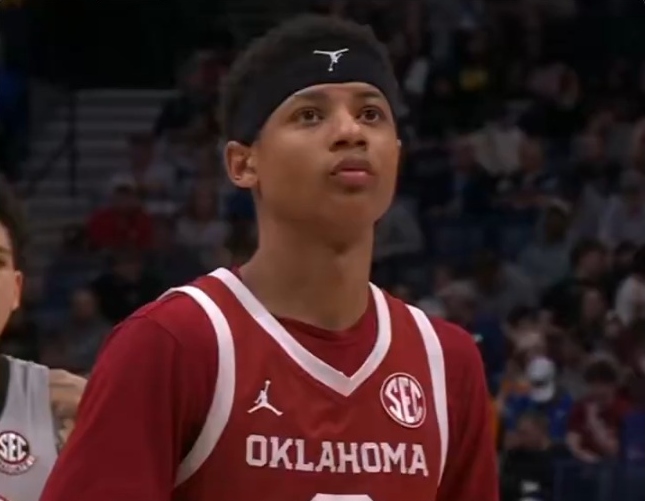 Fears and Wague Shine as Oklahoma Knocks Off Georgia in Nashville ...